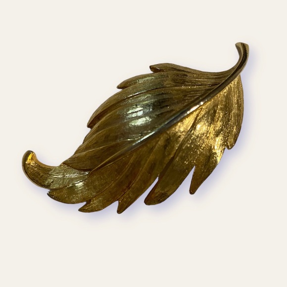 Vintage | Jewelry | Vintage Leaf Brooch | Poshmark